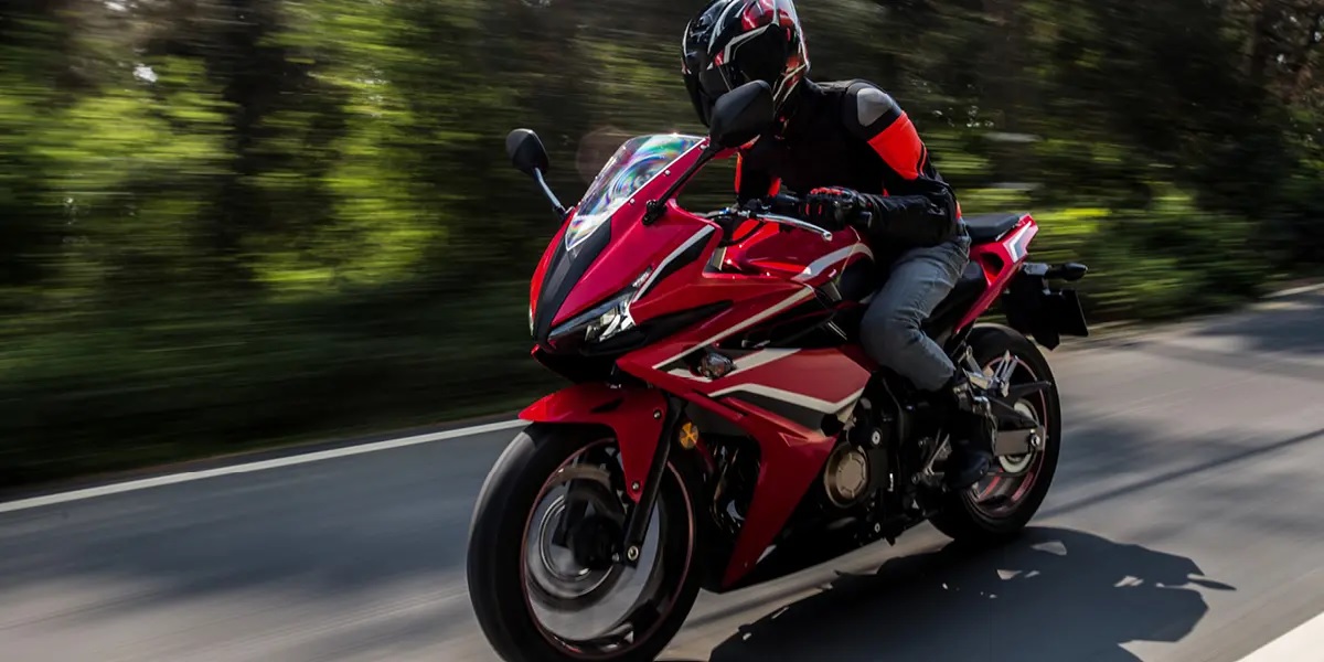 Motos se consolidam como veículo de trabalho - SIMEFRE